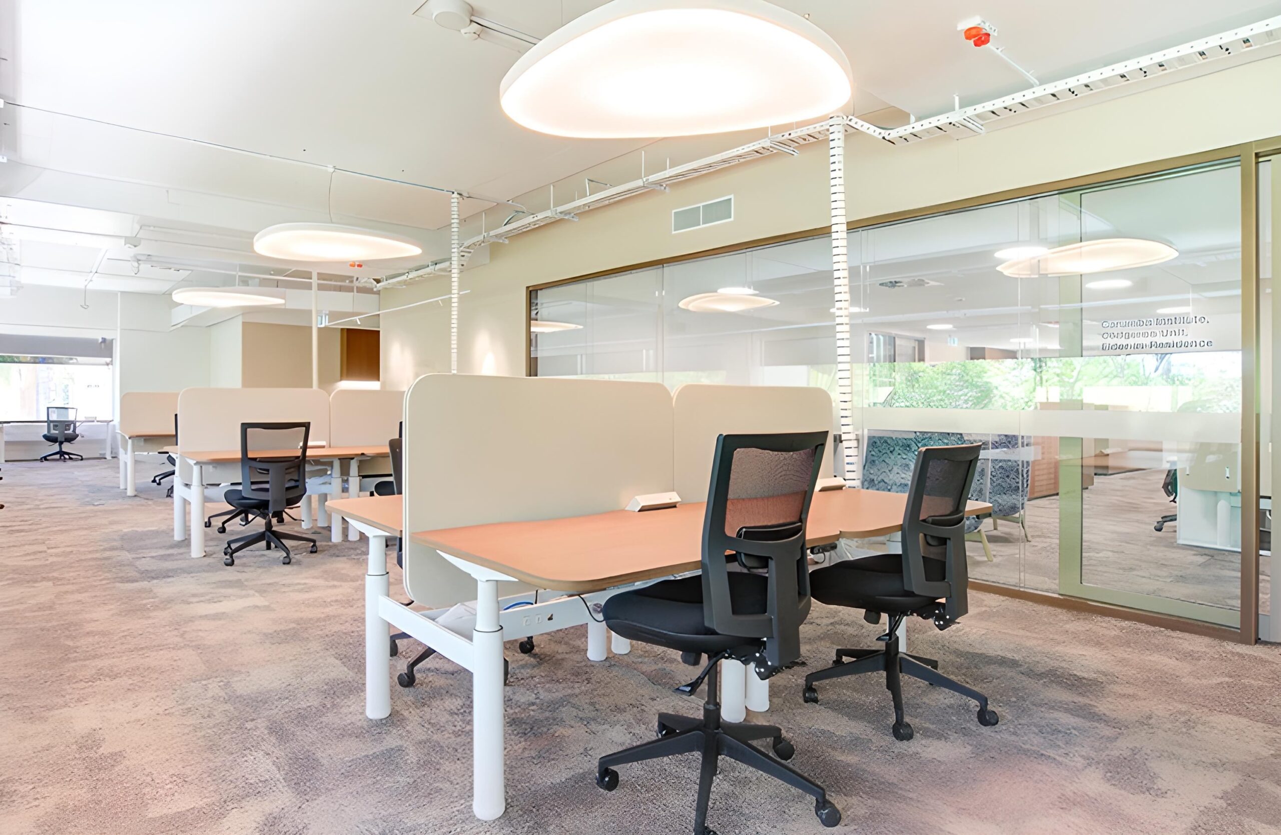 The Leader Workstation System - Maxton Fox Commercial Furniture